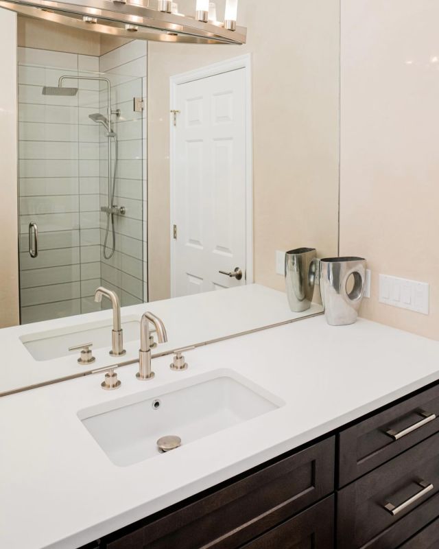 Buy Ozark Mountain Oak Vinyl Flooring Online in Seattle | Cabinets Core